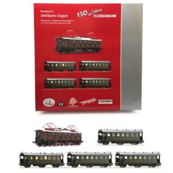 Model Trains & Radio Control Cars